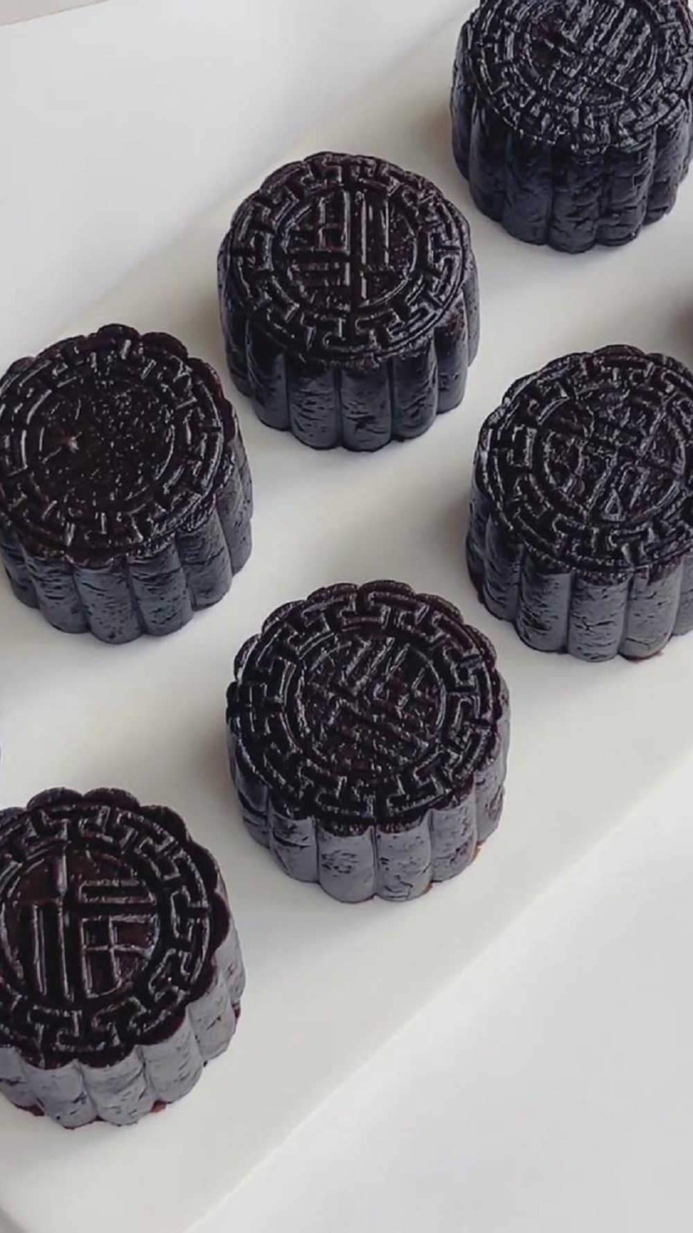 Oreo Cheesecake Mooncakes – A Sweet and Creamy Delight! - Cooking With Chun