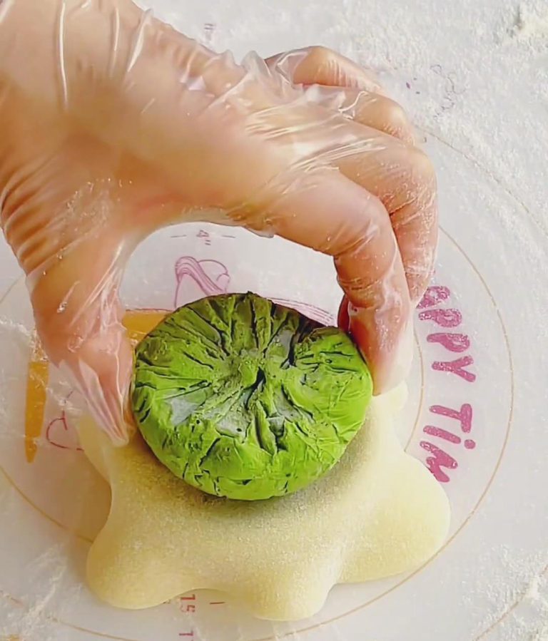 Matcha Cream Cheese Daifuku (Soft & Chewy Mochi Treat) - Cooking With Chun