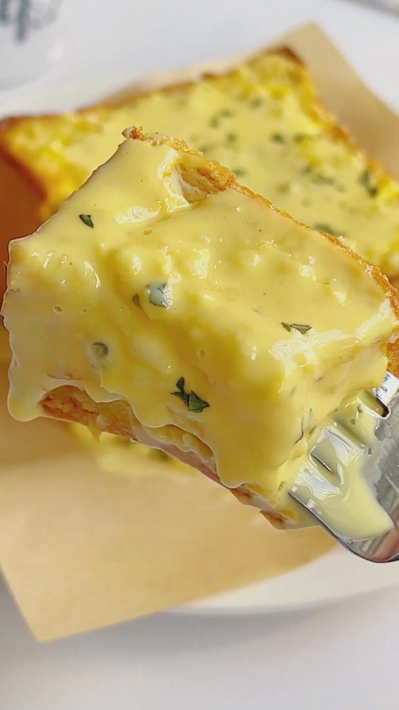 Crispy Garlic Butter Cheese Toast - Cooking With Chun