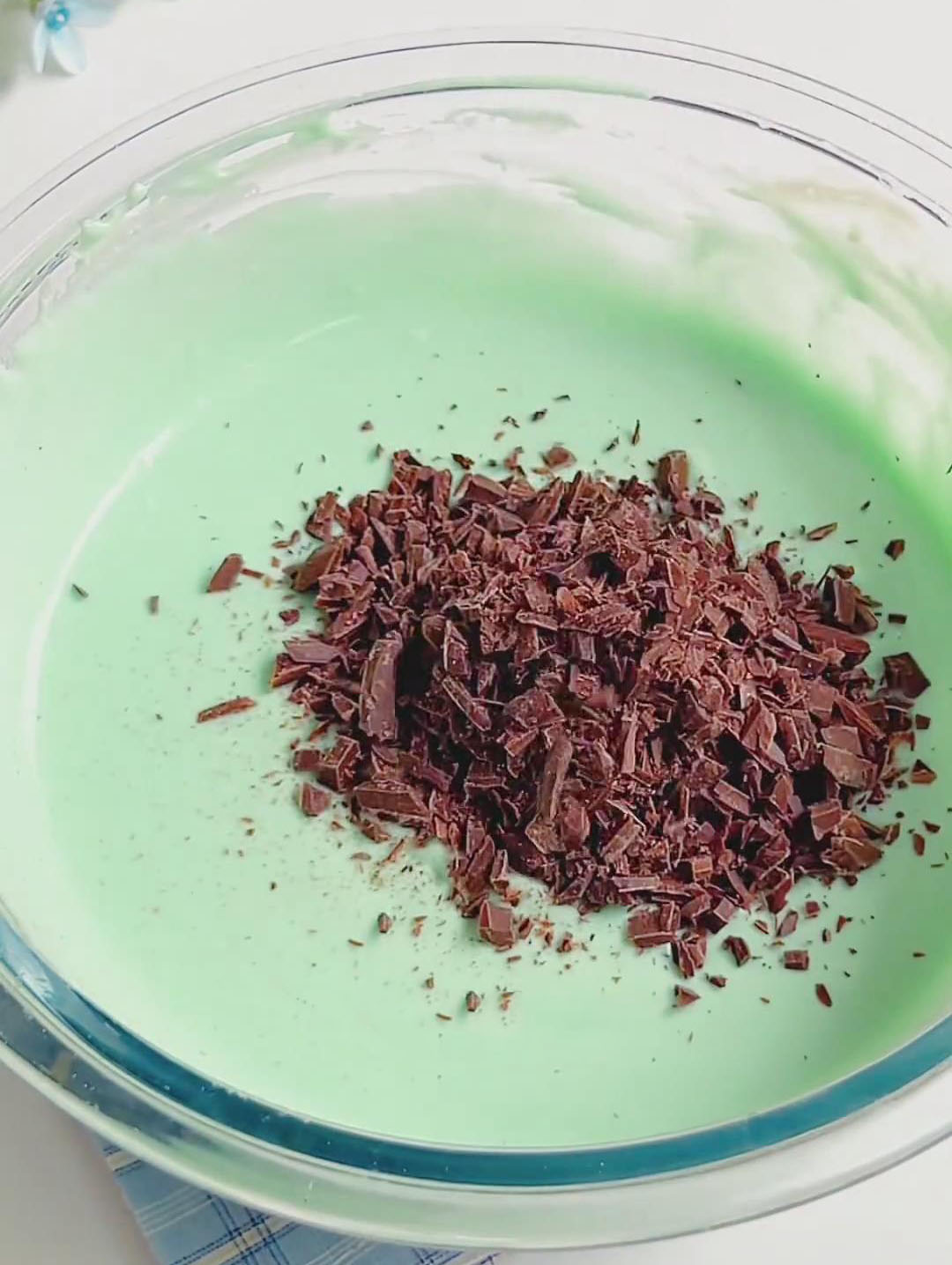 Mint Chocolate Cream Cheese Daifuku (Japanese Mochi Dessert) - Cooking ...