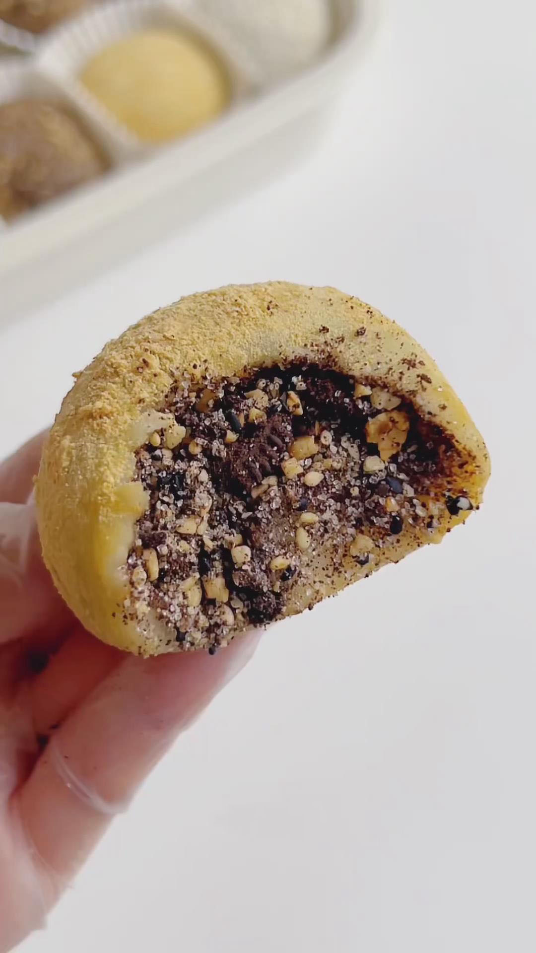 Easy Oreo Peanut Mochi with Peanut-Sesame Filling - Cooking With Chun