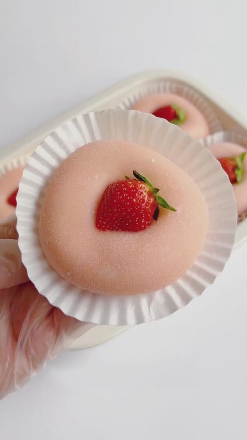 Strawberry Mochi Recipe (Japanese Daifuku Style) - Cooking With Chun