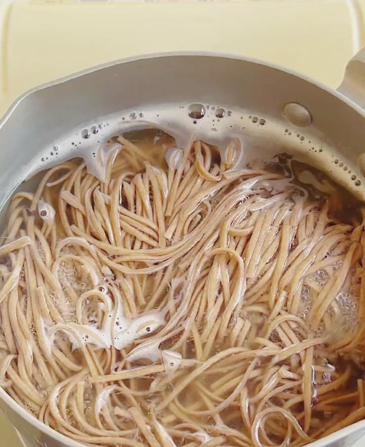 20-Minute Soba Noodle Salad – Healthy & Delicious - Cooking With Chun