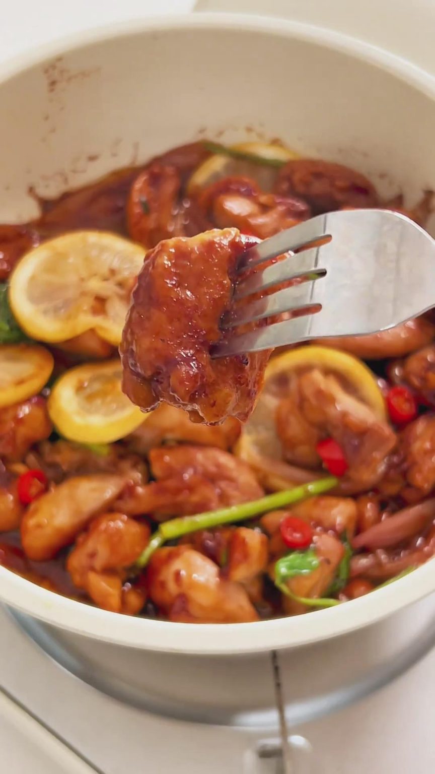 Zesty & Spicy Lemon Chicken (One-Pan Dinner!) - Cooking With Chun