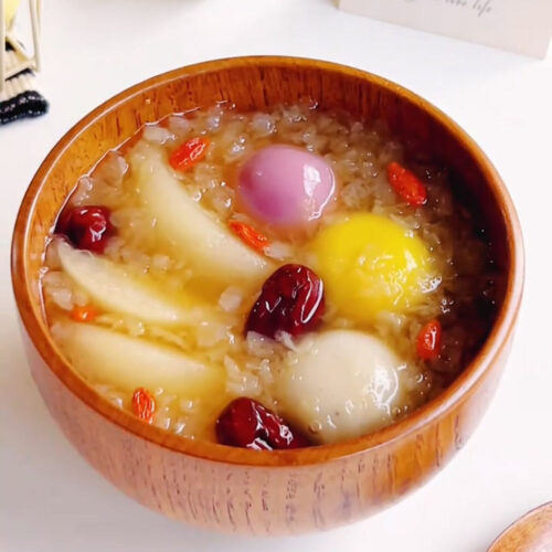 Snow Pear & White Fungus Dessert Soup with Glutinous Rice Balls ...