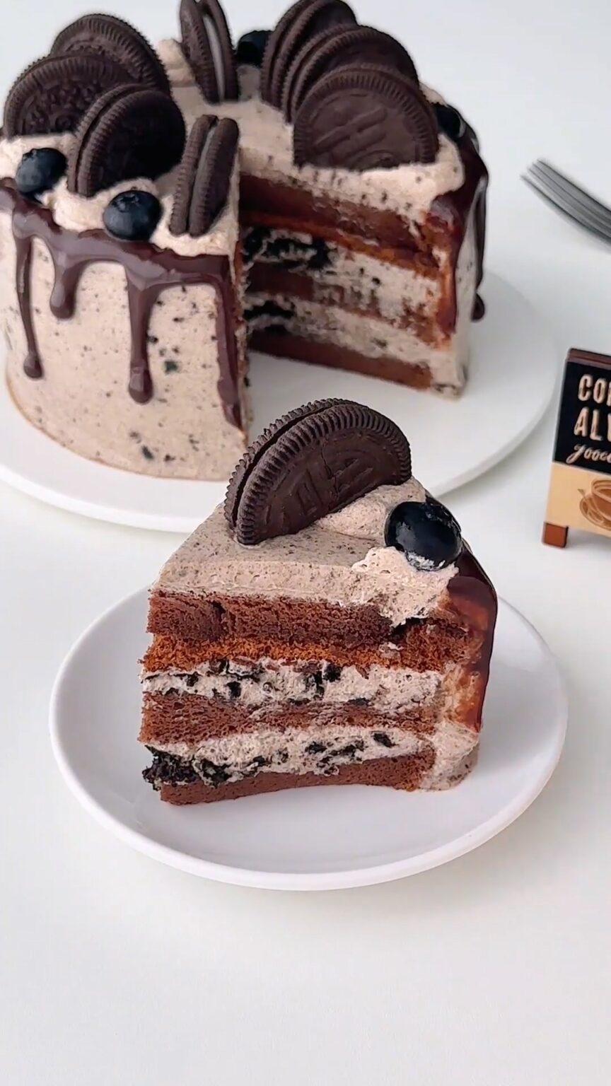 Easy Oreo Cake Recipe – Light, Moist & Delicious - Cooking With Chun