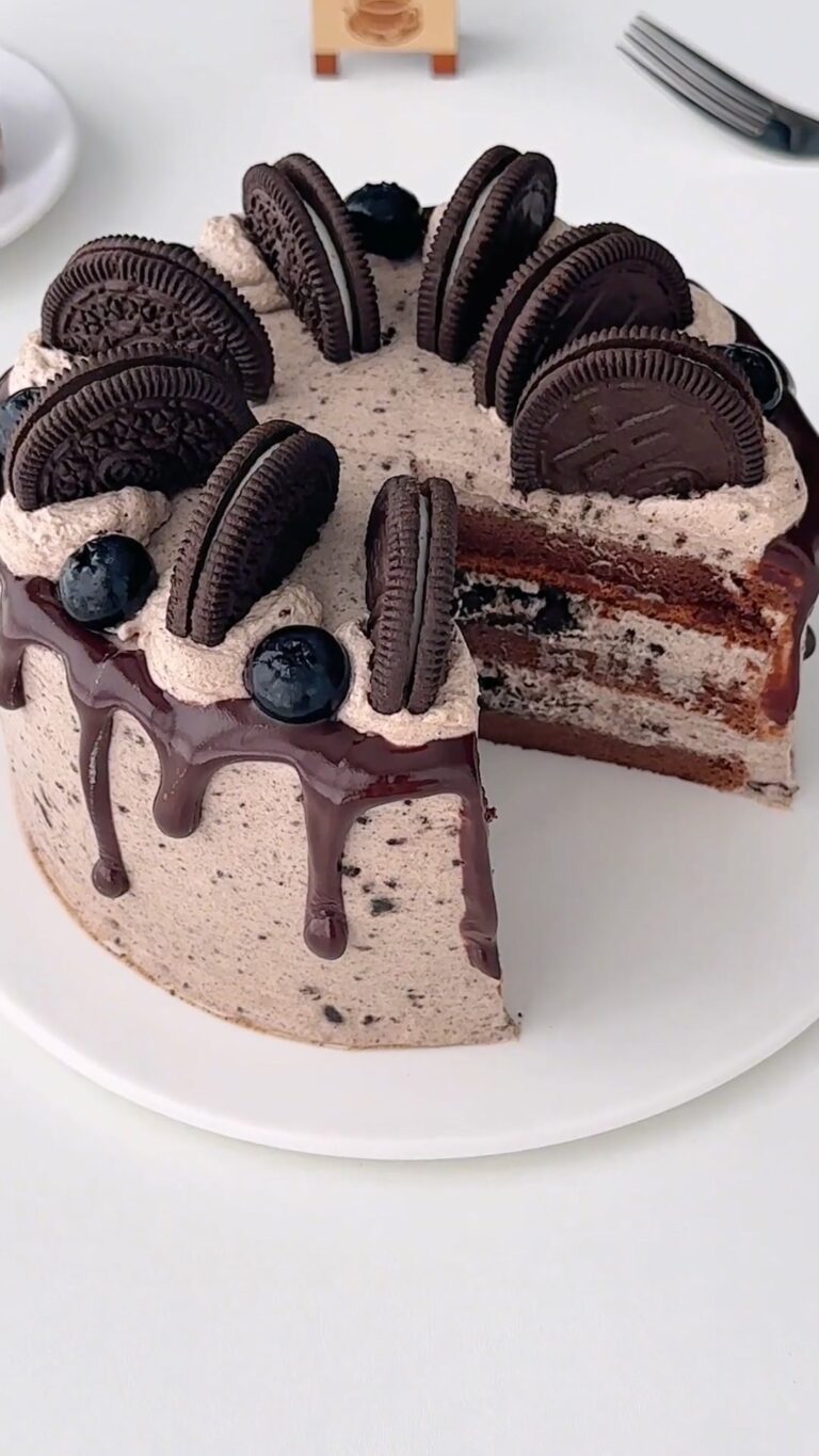 Easy Oreo Cake Recipe – Light, Moist & Delicious - Cooking With Chun